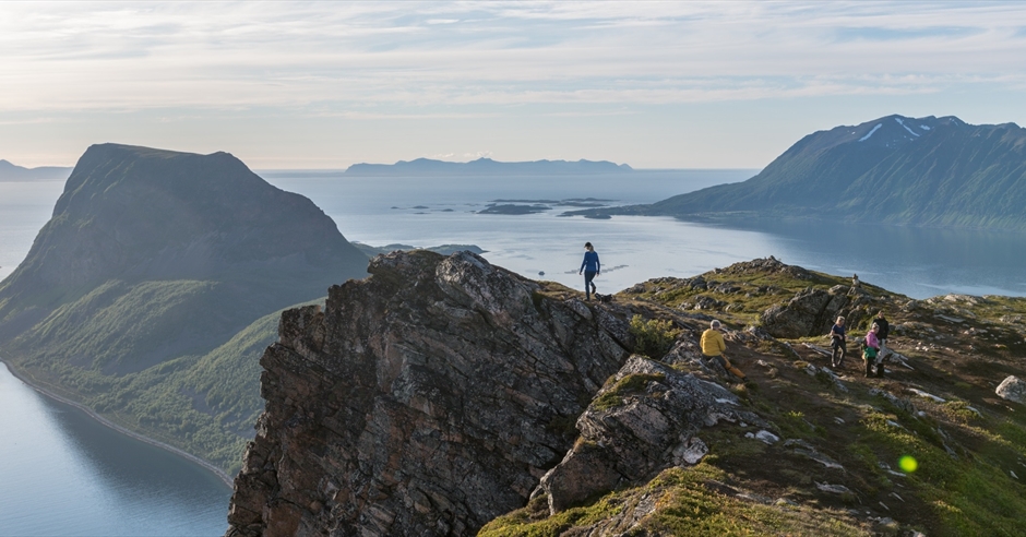 Reise til Harstad med buss og tog - VisitHarstad.no