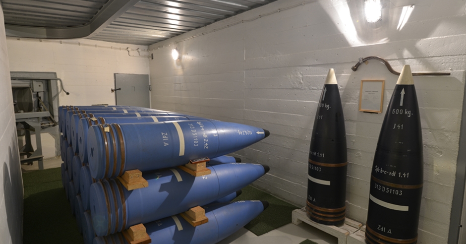 Adolfkanonen sightseeing - Sightseeing in Harstad, Harstad - Harstad